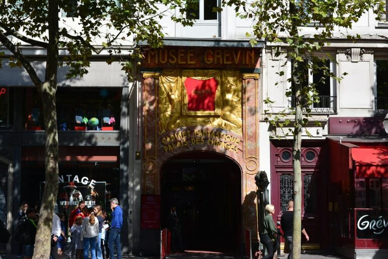 Musée Grévin - Statues de cires - Paris Tourism